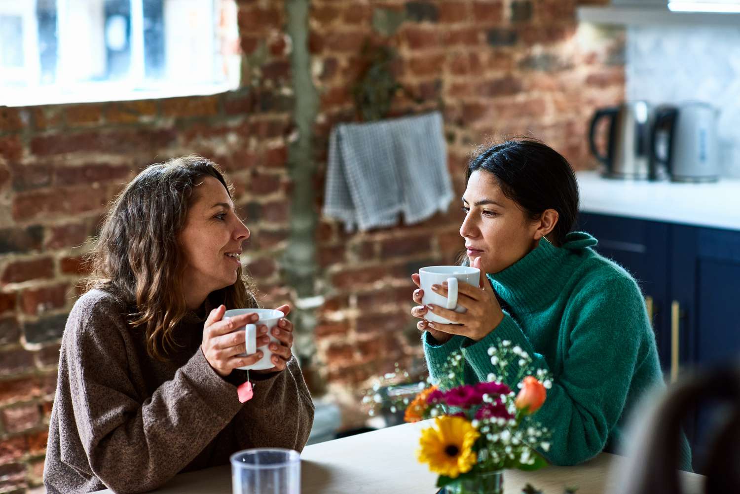 Reconnect with Others: 5 Cara Efektif Interweave Hubungan